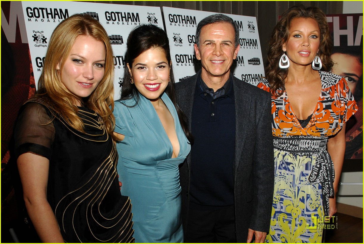 America Ferrera Goes For Gotham: Photo 1839851 | America Ferrera, Becki ...