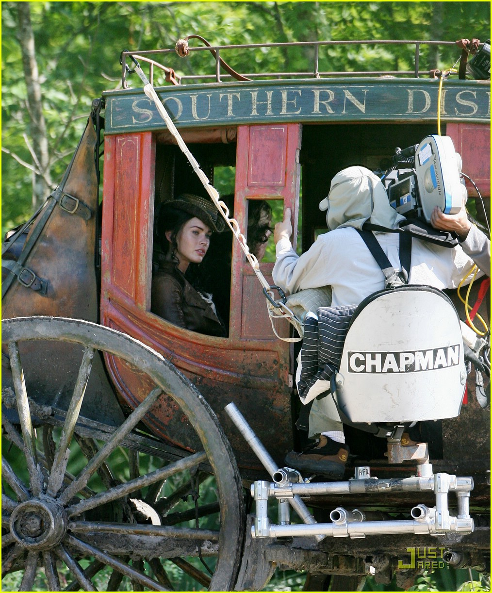 Megan Fox: HOLY CORSET WAIST!: Photo 1882981 | Megan Fox Pictures ...