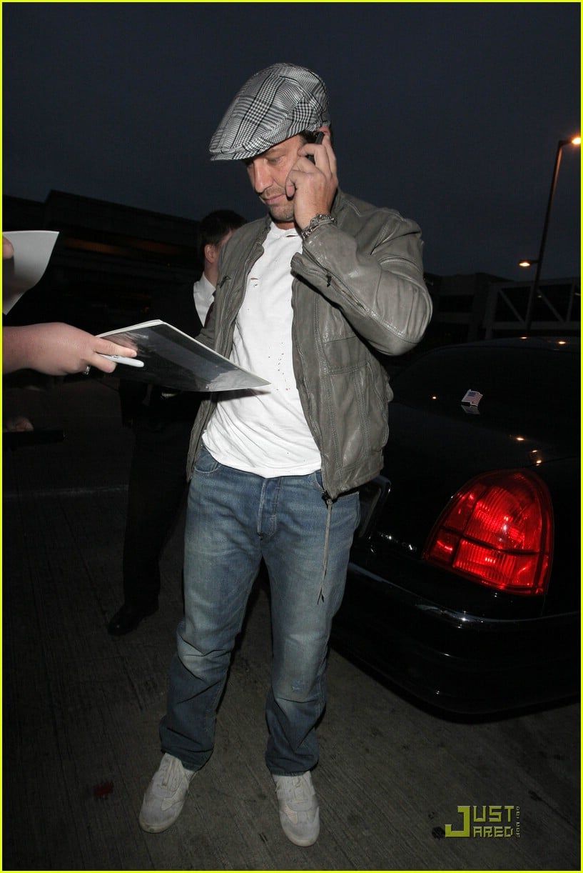 Photo: gerard butler newsboy cap 06 | Photo 1954721 | Just Jared ...