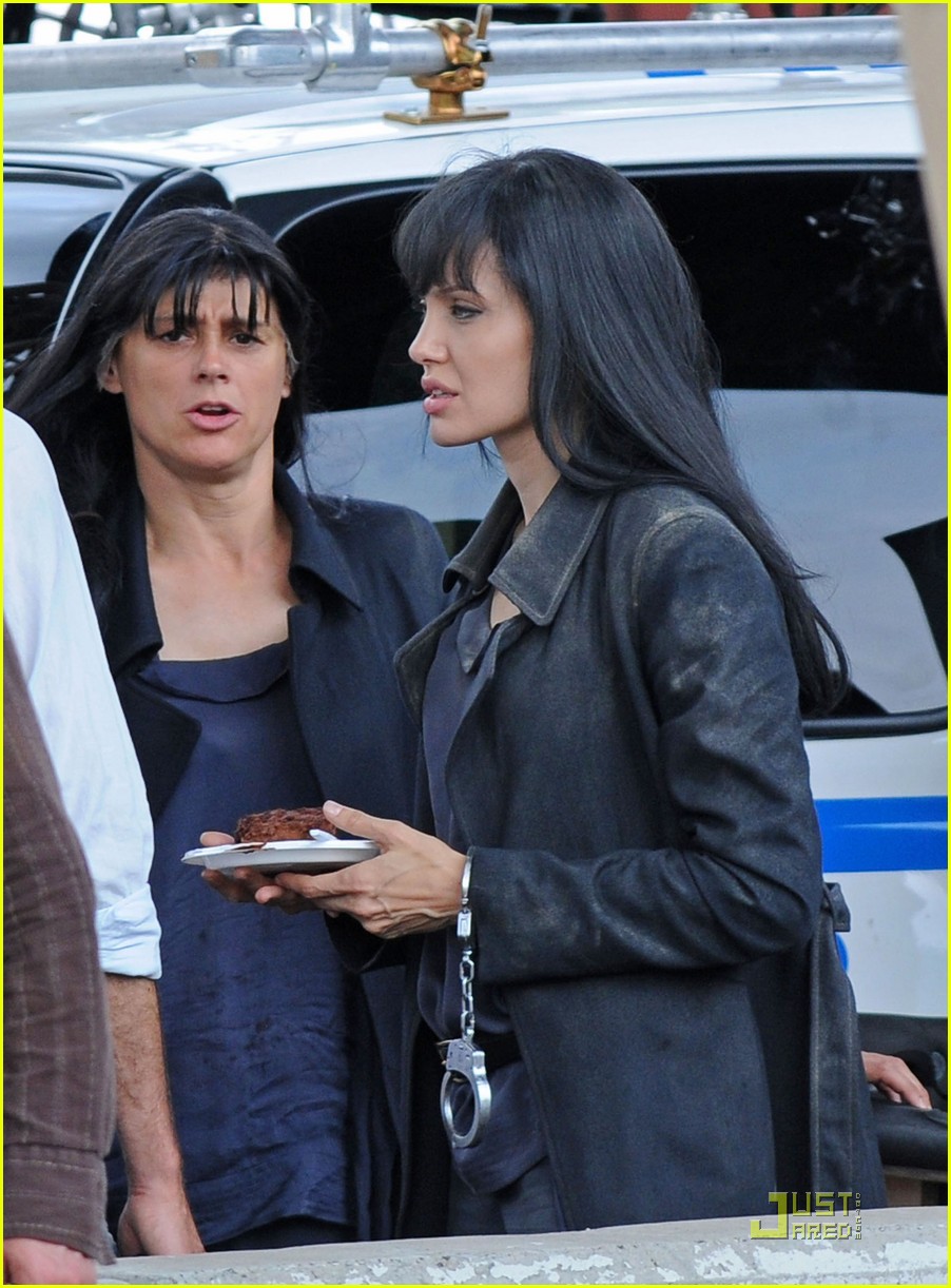 Angelina Jolie Takes A Salt Slice: Photo 1945131 | Angelina Jolie ...