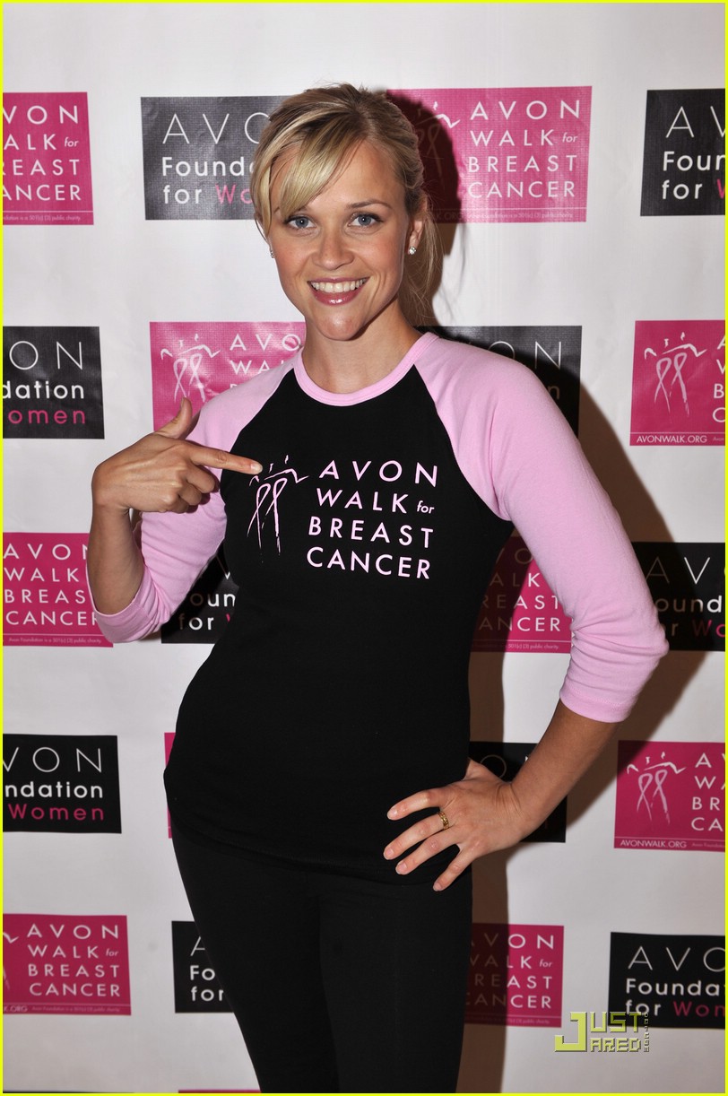 Reese Witherspoon Walks For Breast Cancer: Photo 1914641 | Reese ...