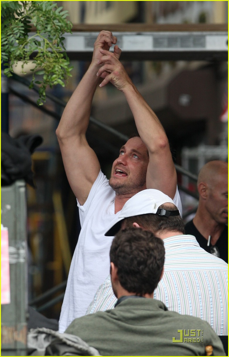 Photo: gerard butler brooklyn 02 | Photo 1988701 | Just Jared
