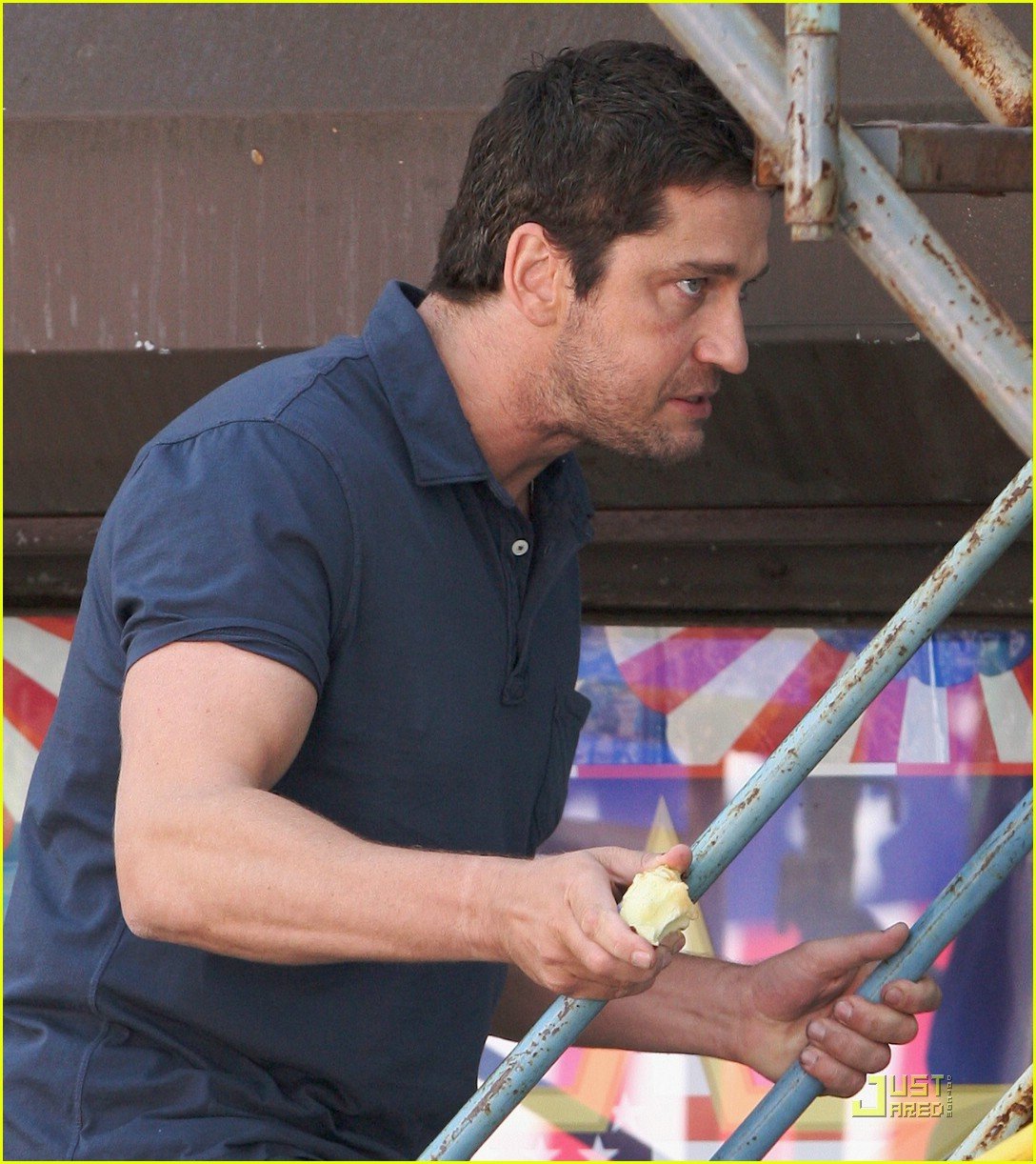 Gerard Butler is Brooklyn Buff: Photo 1988771 | Gerard Butler Photos ...
