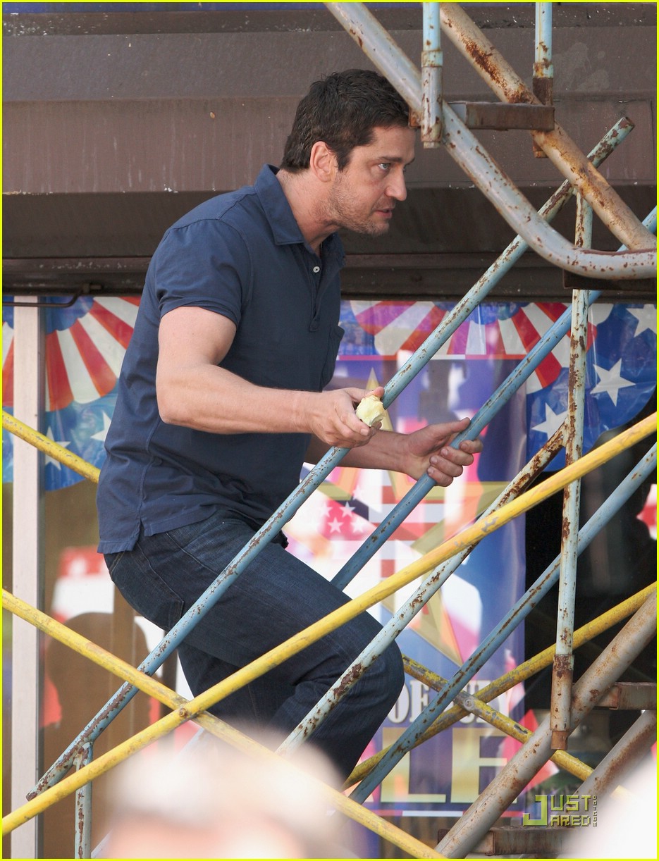 Gerard Butler is Brooklyn Buff: Photo 1988811 | Gerard Butler Photos ...
