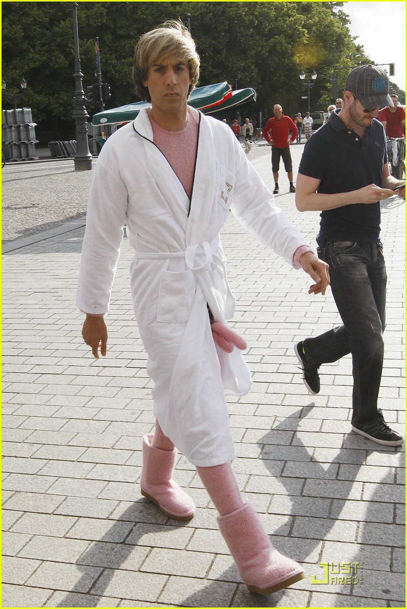 Sacha Baron Cohen: Pink Bruno Body Suit!: Photo 2001991 | Sacha Baron ...