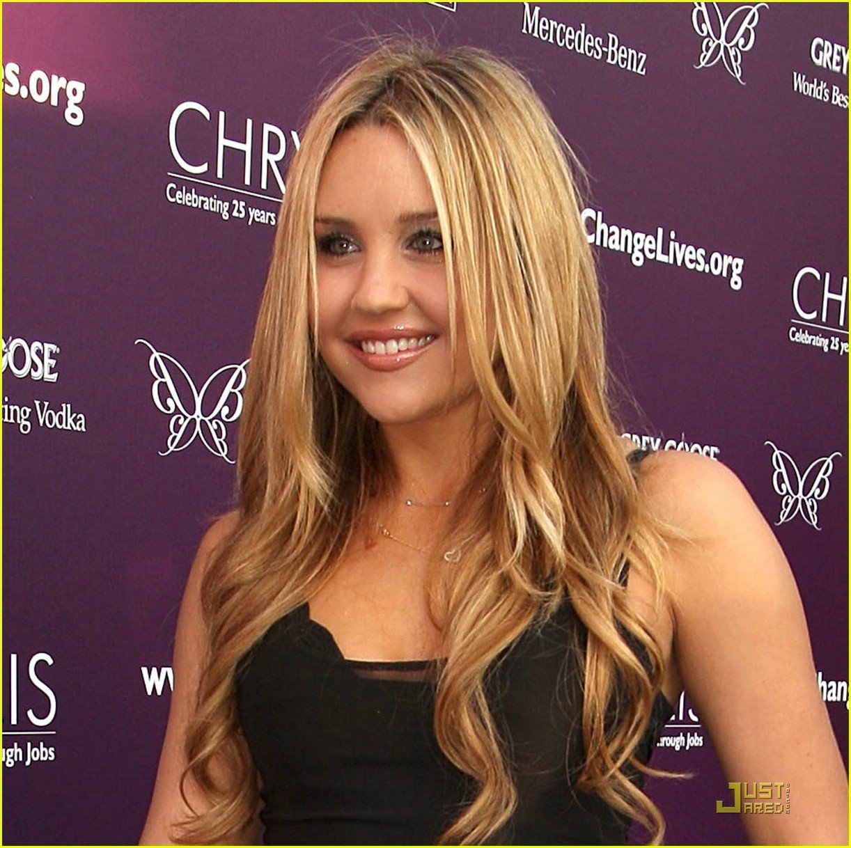 Photo: amanda bynes butterfly babe 06 | Photo 1973521 | Just Jared ...
