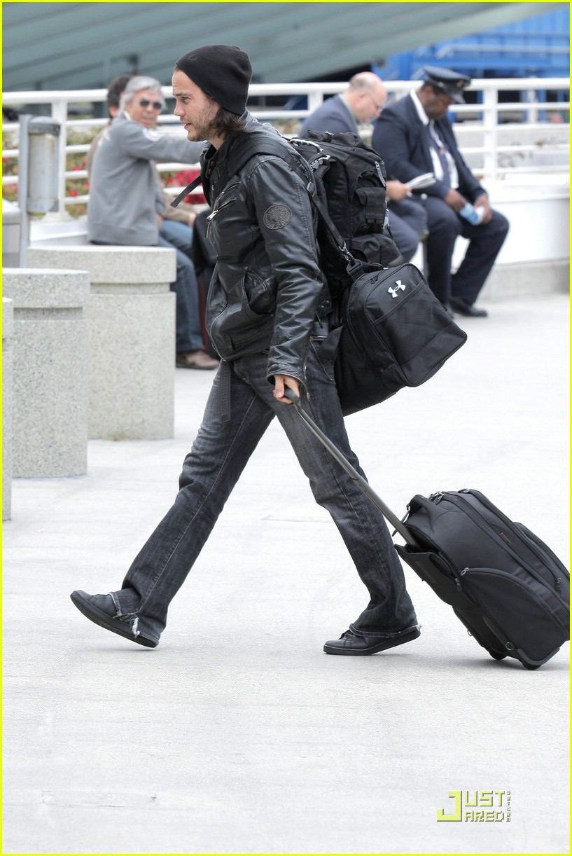 Taylor Kitsch is Beanie Buff: Photo 1965231 | Taylor Kitsch Photos ...