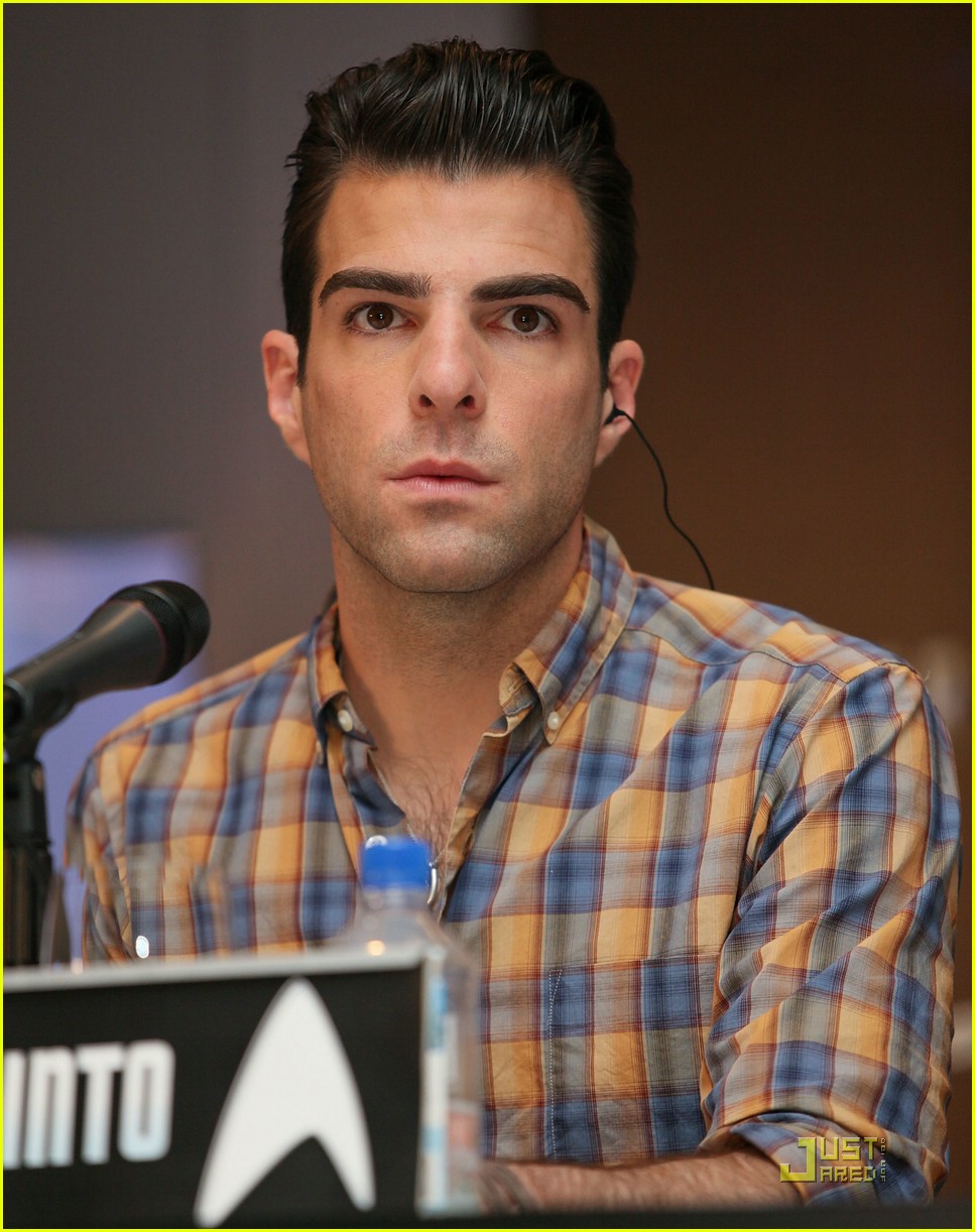 Zachary Quinto: Hoodie String Sucking!: Photo 1975461 | Zachary Quinto ...