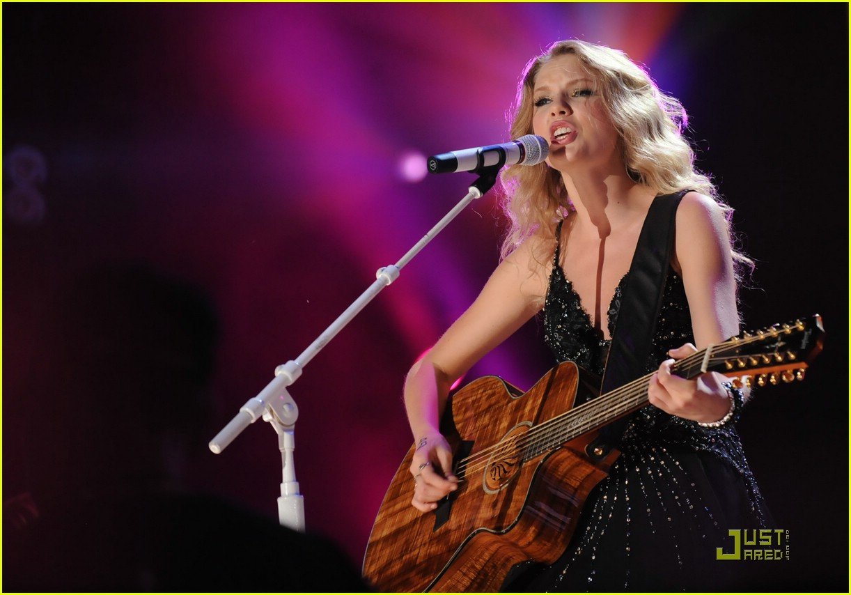 Taylor Swift is Crazy For Country Music: Photo 1988081 | Taylor Swift ...