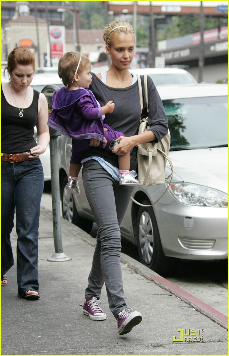 Jessica Alba & Honor Warren Pair Purple: Photo 2090922 | Cash Warren ...