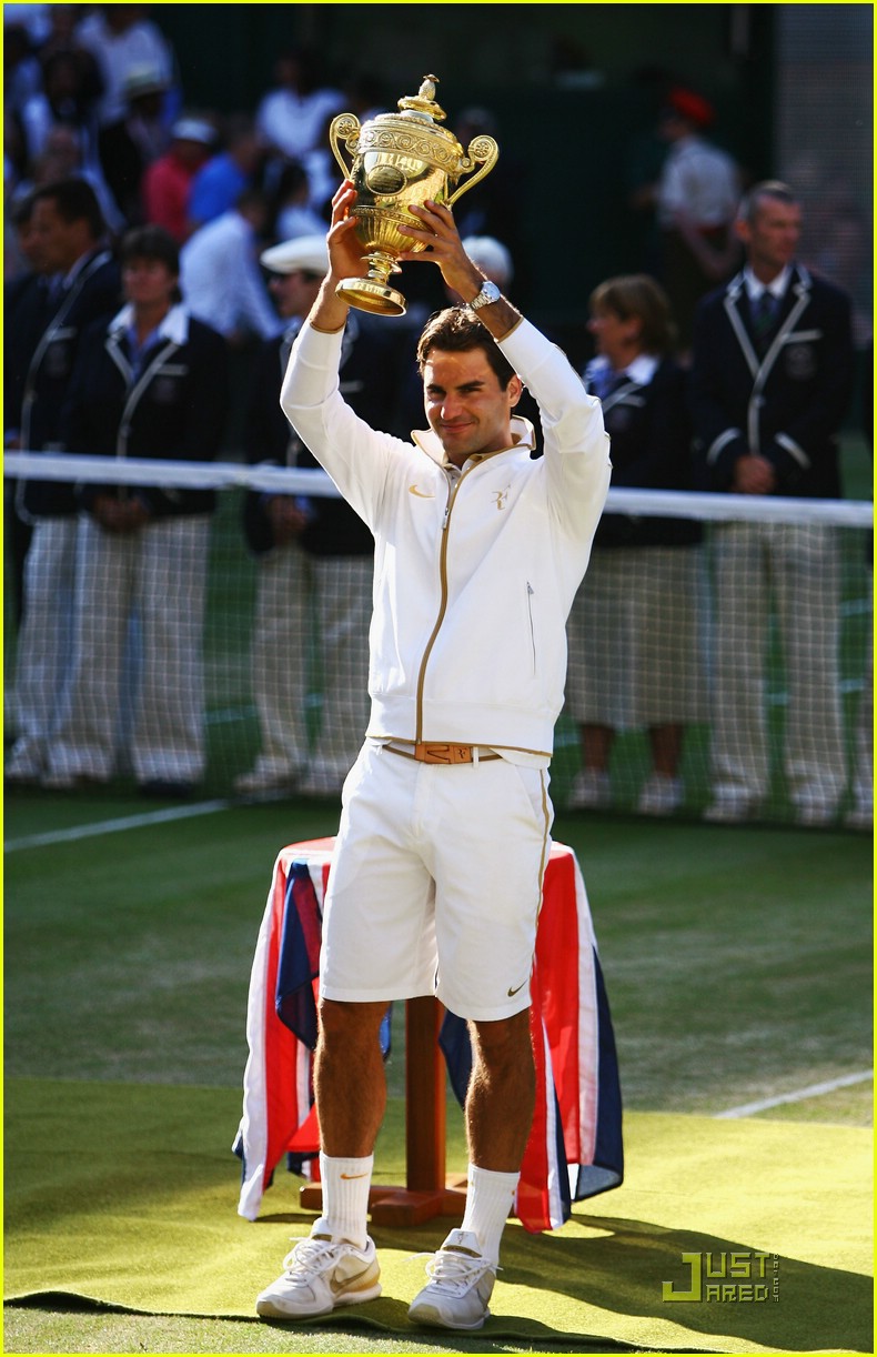 Roger Federer Wins Wimbledon, 15th Major: Photo 2032101 | Roger Federer ...
