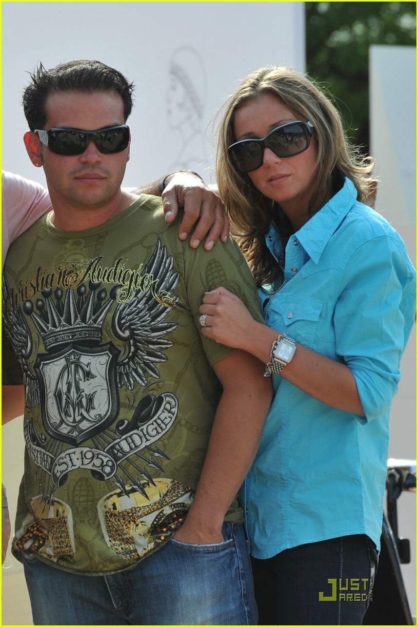 Jon Gosselin & Girlfriend Hit St. Tropez : Photo 2047061 | Christian ...