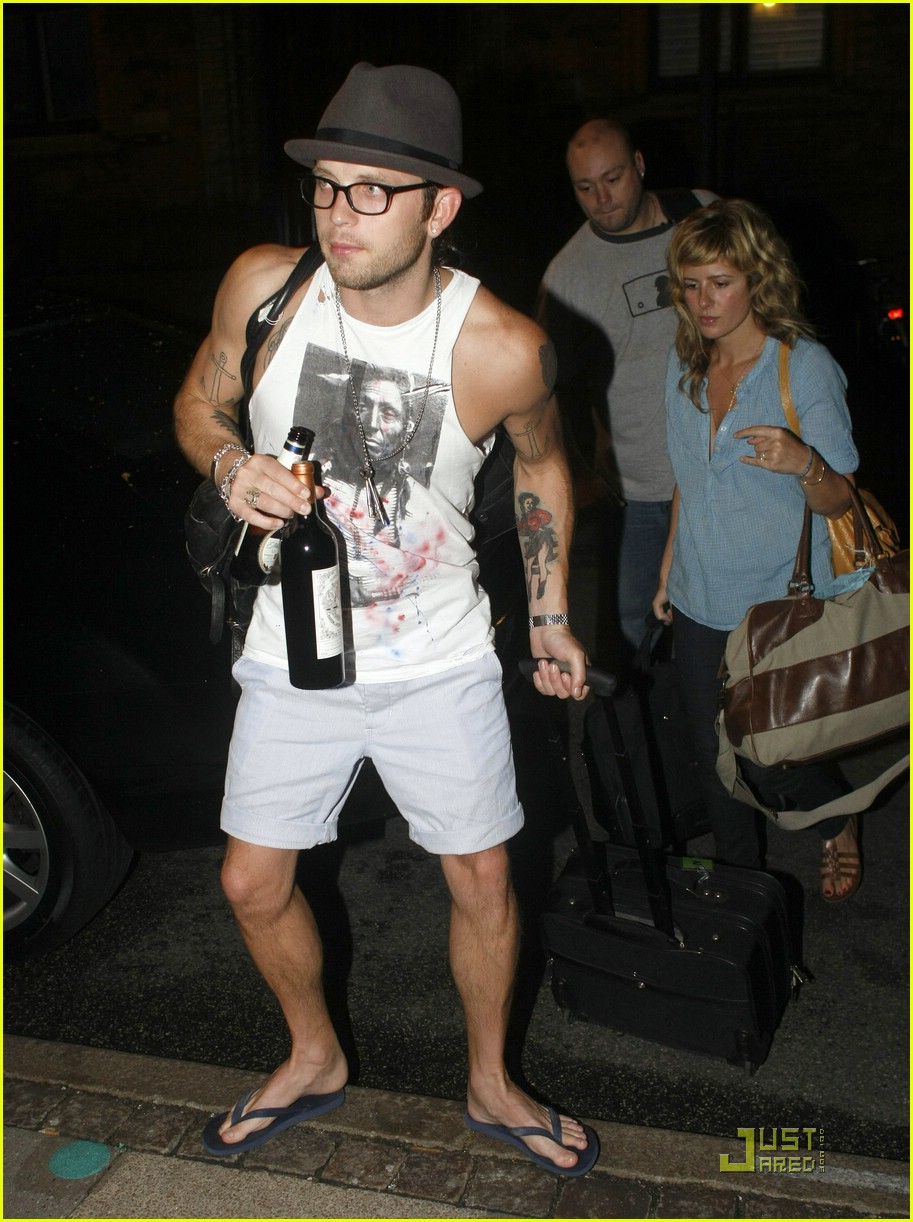 Nathan Followill Girlfriend