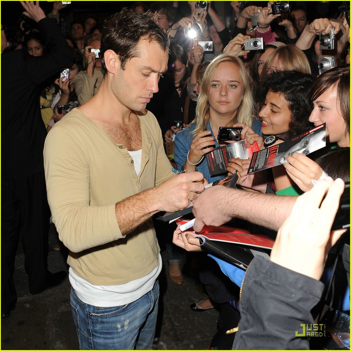 Jude Law's Love Triangle: Photo 2065911 | Jude Law Photos | Just Jared ...
