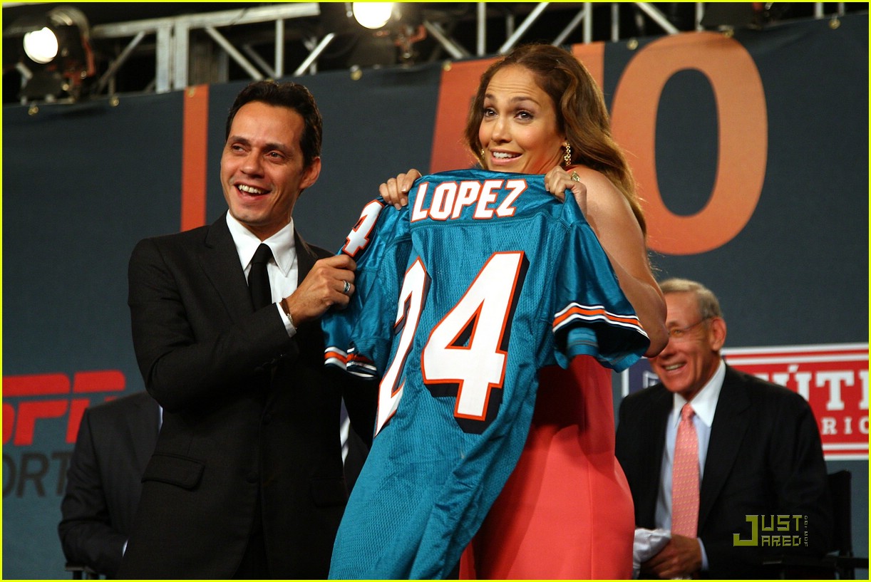 Photo: jennifer lopez dolphins marc anthony 08 | Photo 2067771 | Just ...