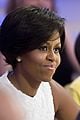 Michelle Obama Sports Short New Do | Barack Obama, Michelle Obama ...