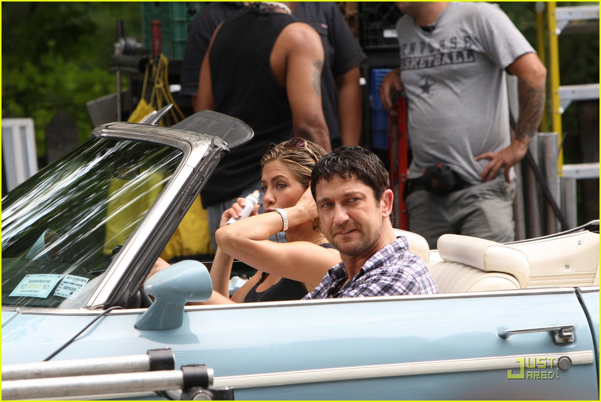 Jennifer Aniston & Gerard Butler: Cruising Couple: Photo 2107991 ...