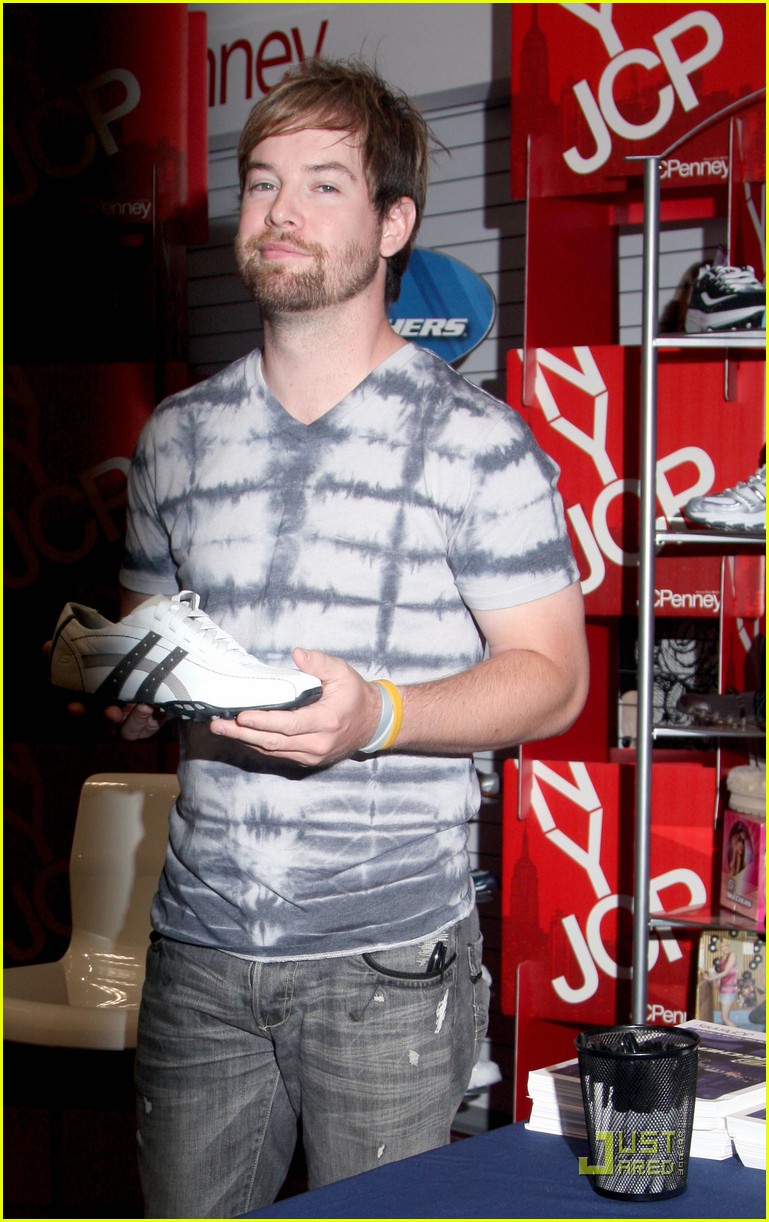 David Cook: JCPenney Popular: Photo 2106182 | David Cook Photos | Just ...