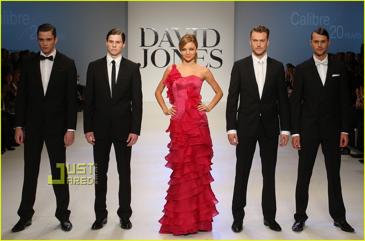 Photo: miranda kerr jets designs 05 | Photo 2126291 | Just Jared