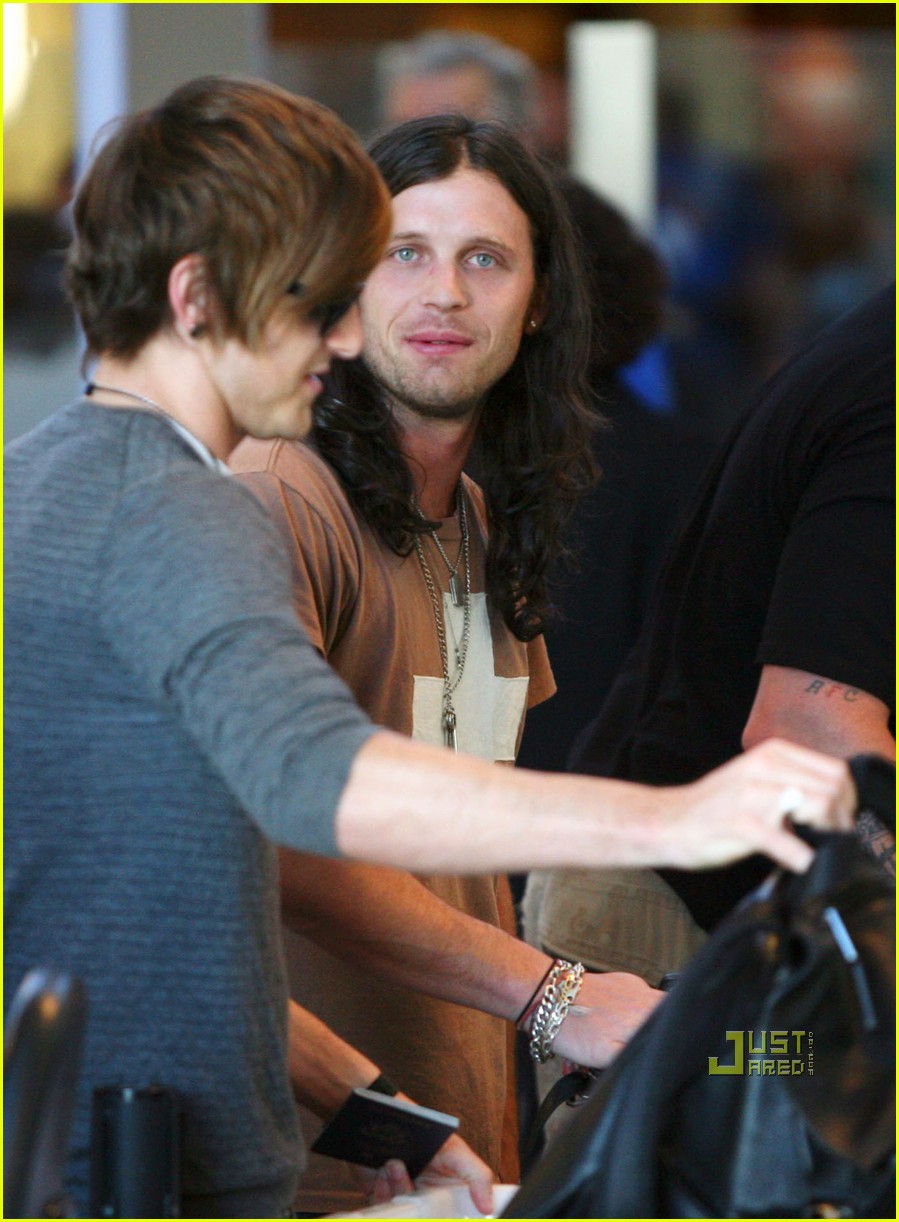 Kings of Leon: England, We're Coming Back!: Photo 2165372 | Caleb ...