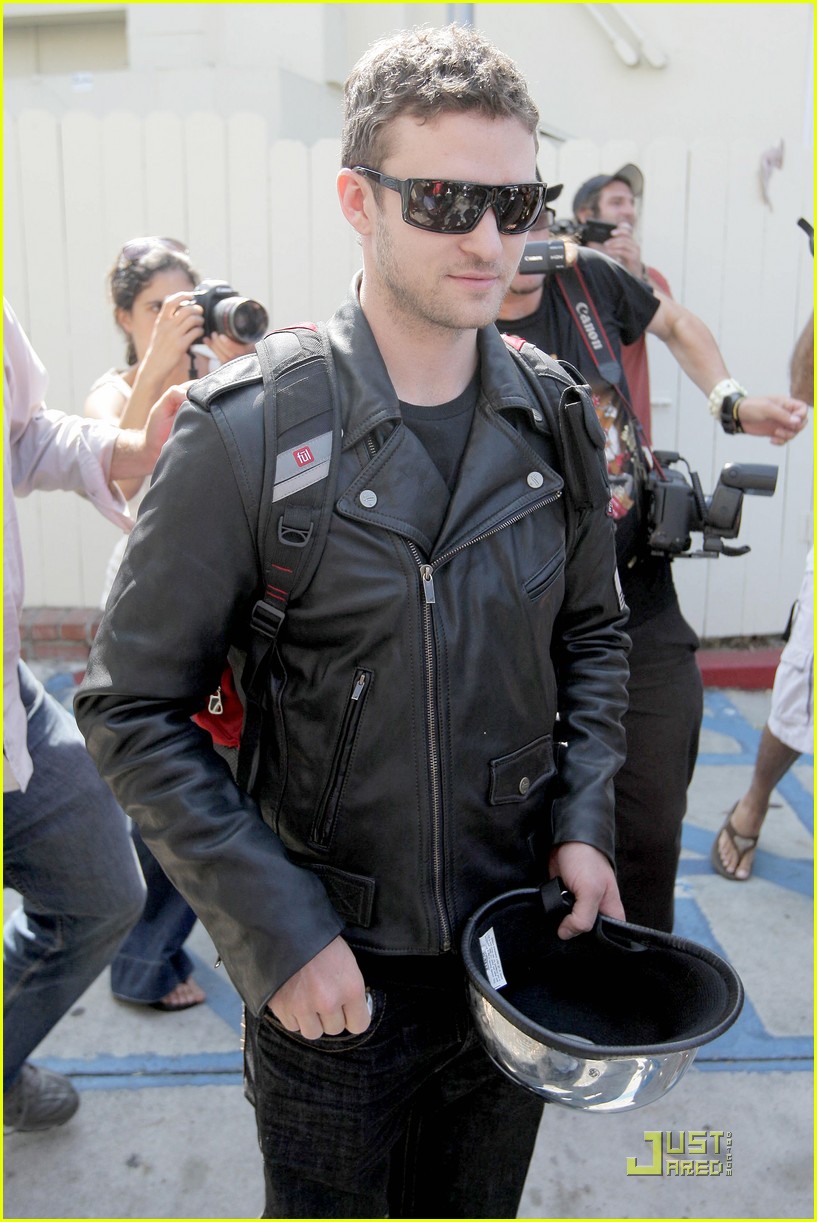 Justin Timberlake is a Motorcycle Man: Photo 2128641 | Jessica Biel ...