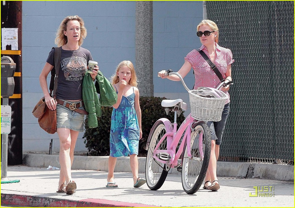 Anna Paquin Bikes With Fiance's Ex: Photo 2132562 | Anna Paquin ...