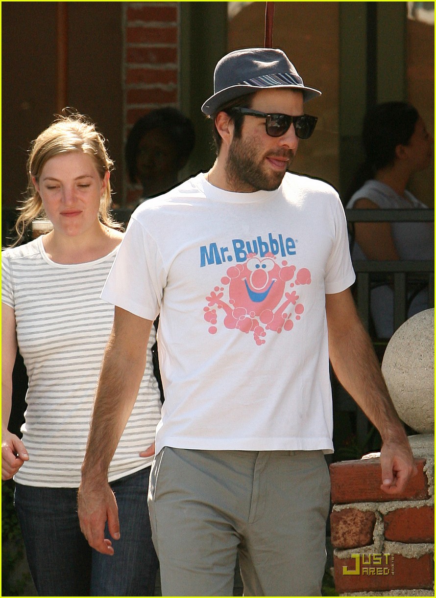 Zachary Quinto is Mr. Bubble: Photo 2121661 | Zachary Quinto Photos ...
