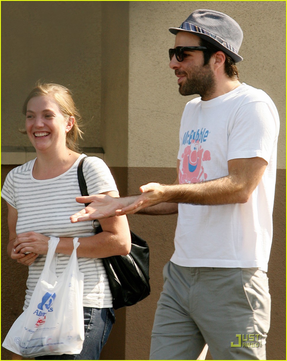 Zachary Quinto is Mr. Bubble: Photo 2121681 | Zachary Quinto Pictures ...