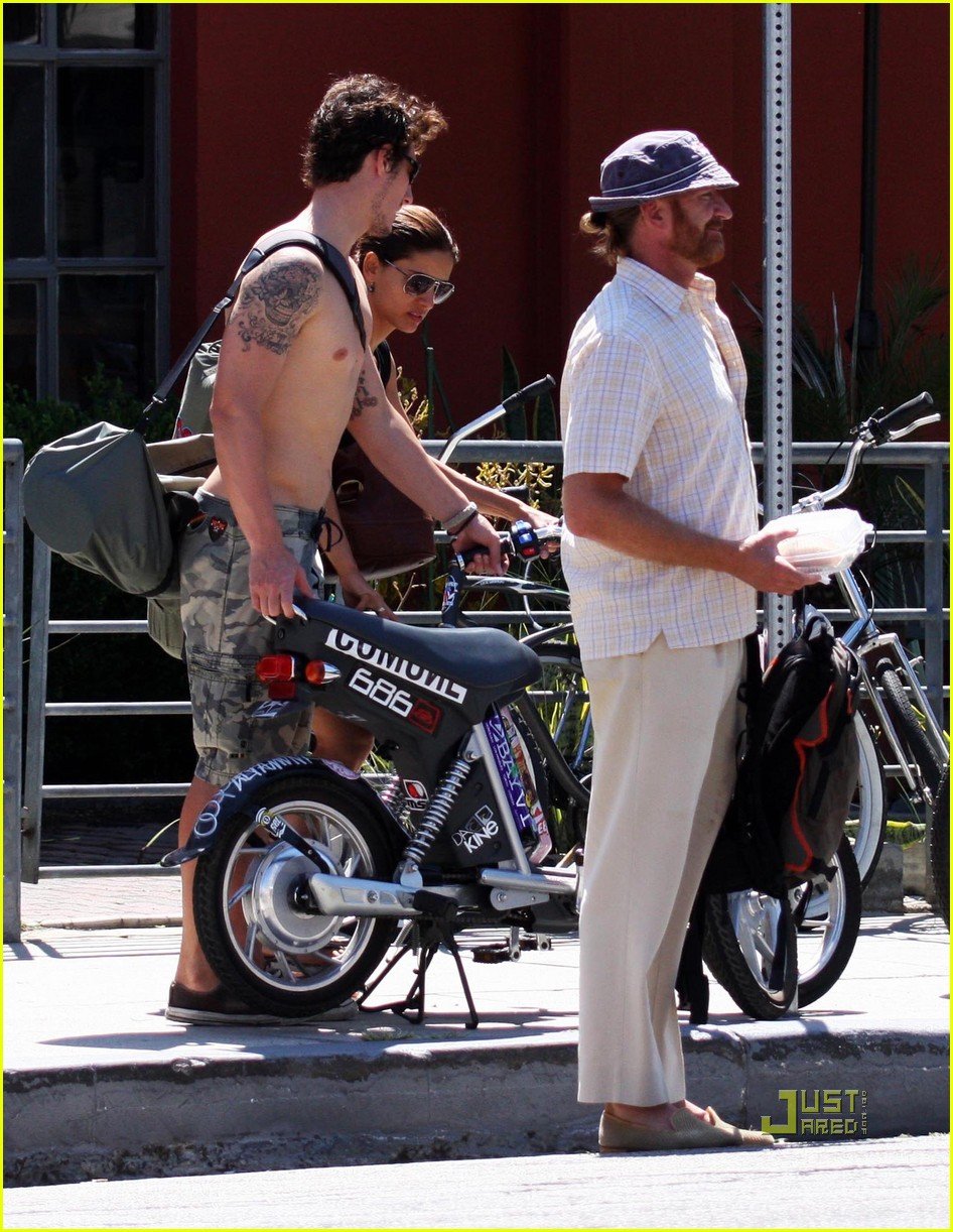 Eric Balfour & Leonor Varela: Yoga Yummy: Photo 2195931 | Eric Balfour ...