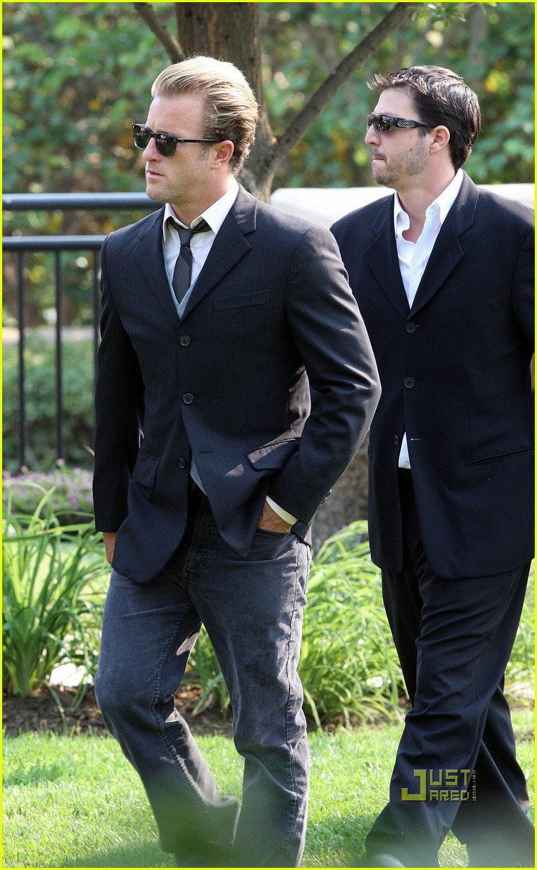 Travis Barker Attends DJ AM's Funeral: Photo 2181822 | DJ AM, Scott ...