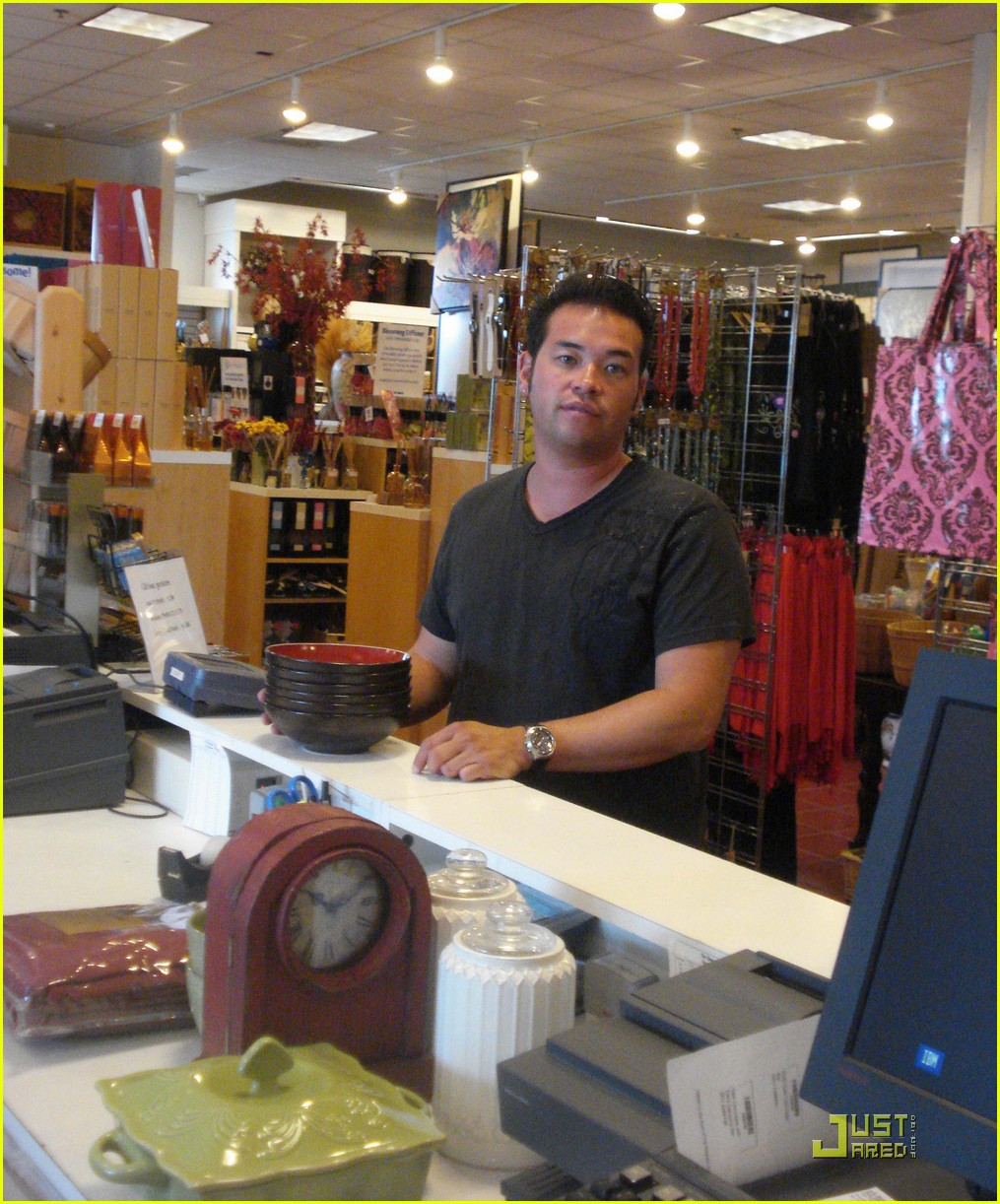 Jon Gosselin: Pier 1 Shopping: Photo 2248901 | Jon Gosselin Photos ...