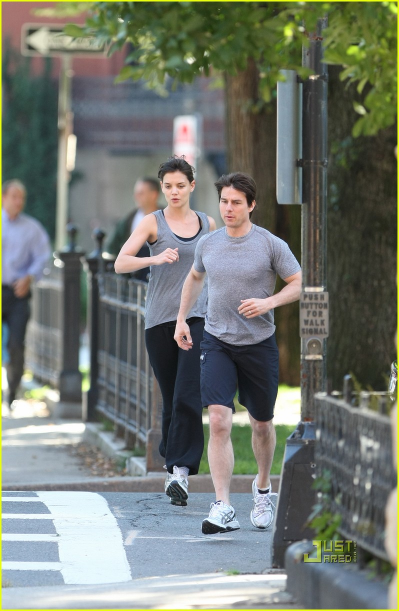 Tom Cruise & Katie Holmes: Jogging Buddies: Photo 2234082 | Katie ...