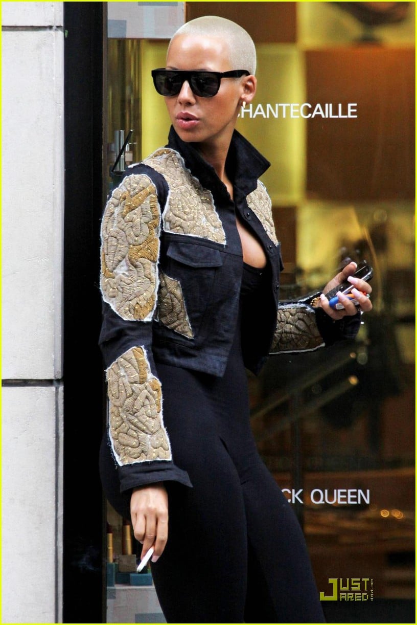 Amber Rose Shops And Smokes: Photo 2219132 | Amber Rose Photos | Just ...