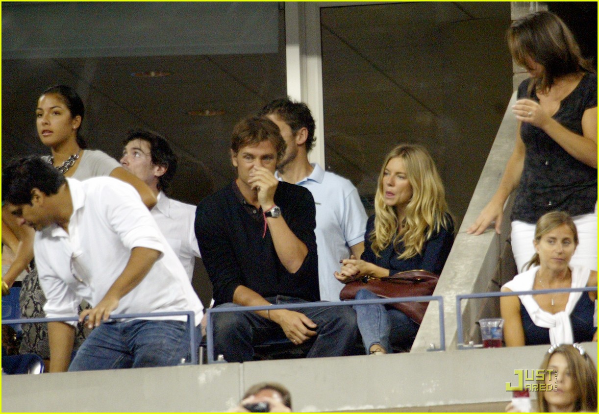 Sienna Miller & George Baker: U.S. Open PDA!: Photo 2188231 | George ...