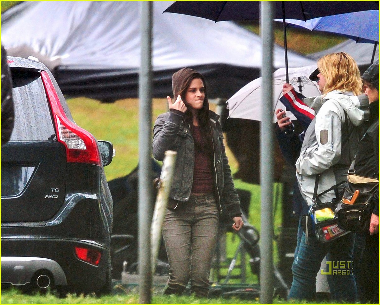 Kristen Stewart & Robert Pattinson: Lots of Laughs: Photo 2202932 ...