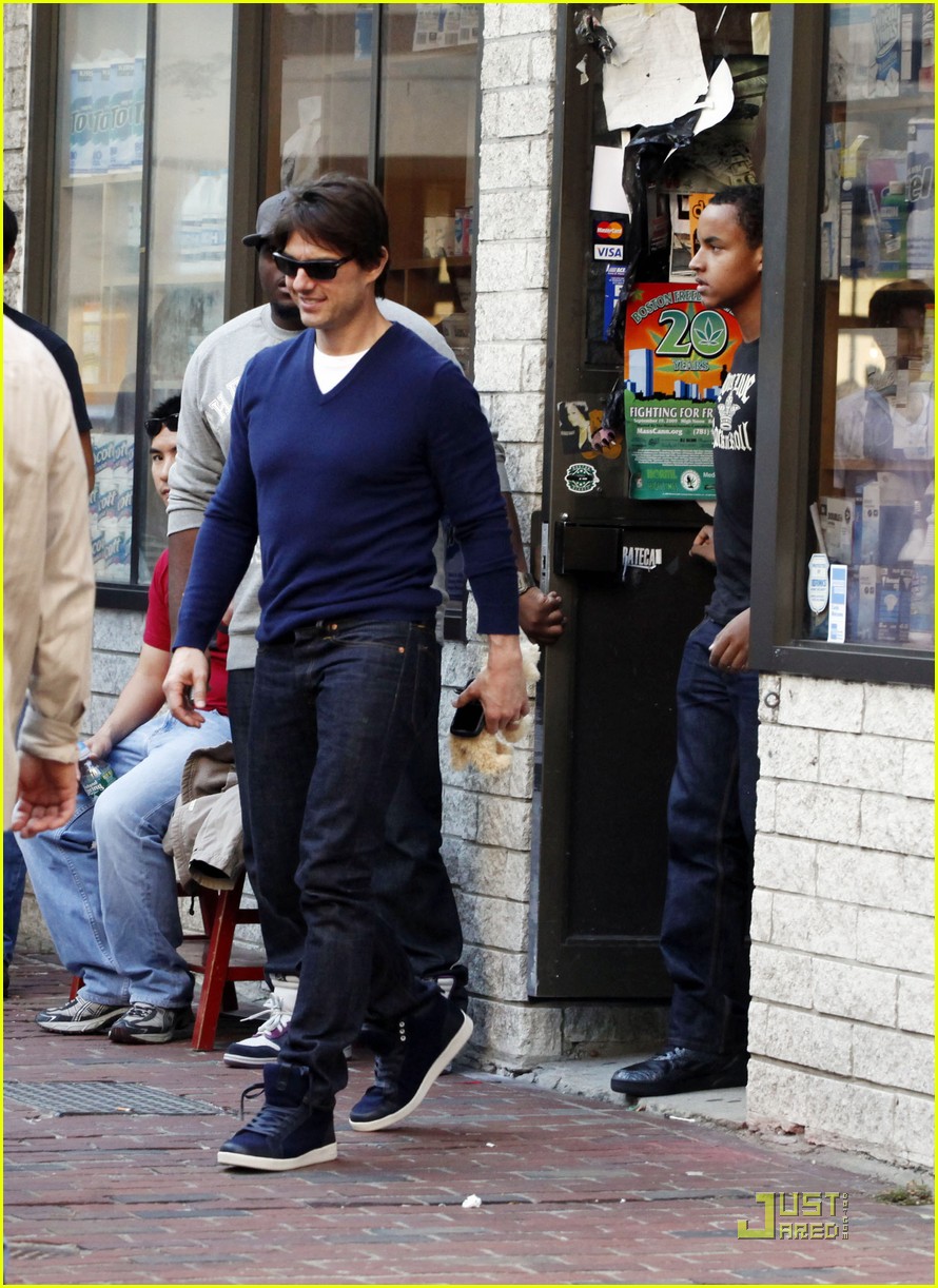 Suri Cruise: Hello Kitty Cutie: Photo 2230531 | Celebrity Babies ...