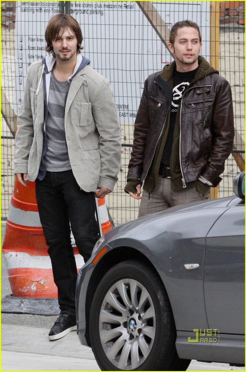 Xavier Samuel & Jackson Rathbone: Downtown Dudes: Photo 2193482 ...