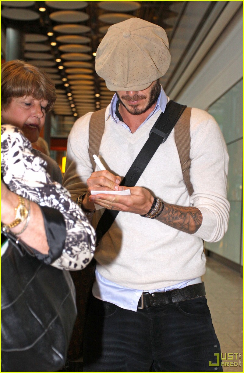David Beckham is Heathrow Handsome: Photo 2268552 | David Beckham ...
