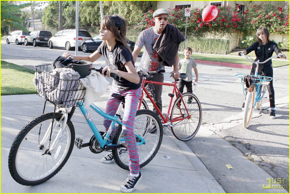 Justin Chambers Takes His Kids Out for A Spin: Photo 2313731 | Eva ...
