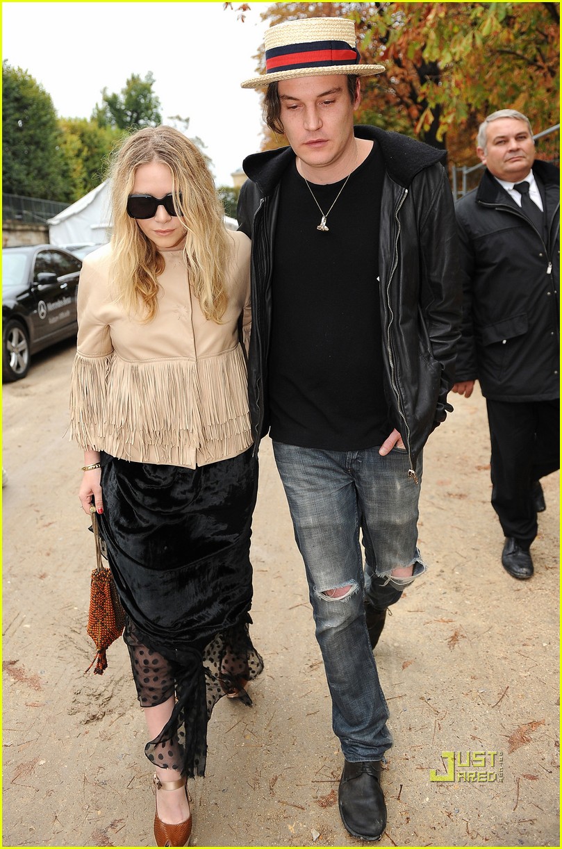 Mary-Kate Olsen & Nate Lowman: Valli in Love: Photo 2265682 | Mary-Kate ...