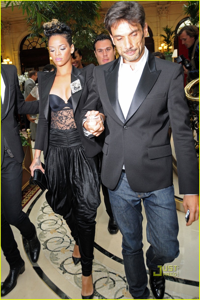 Rihanna: Balmain Babe Gets New Hairdo: Photo 2257331 | Rihanna Photos ...