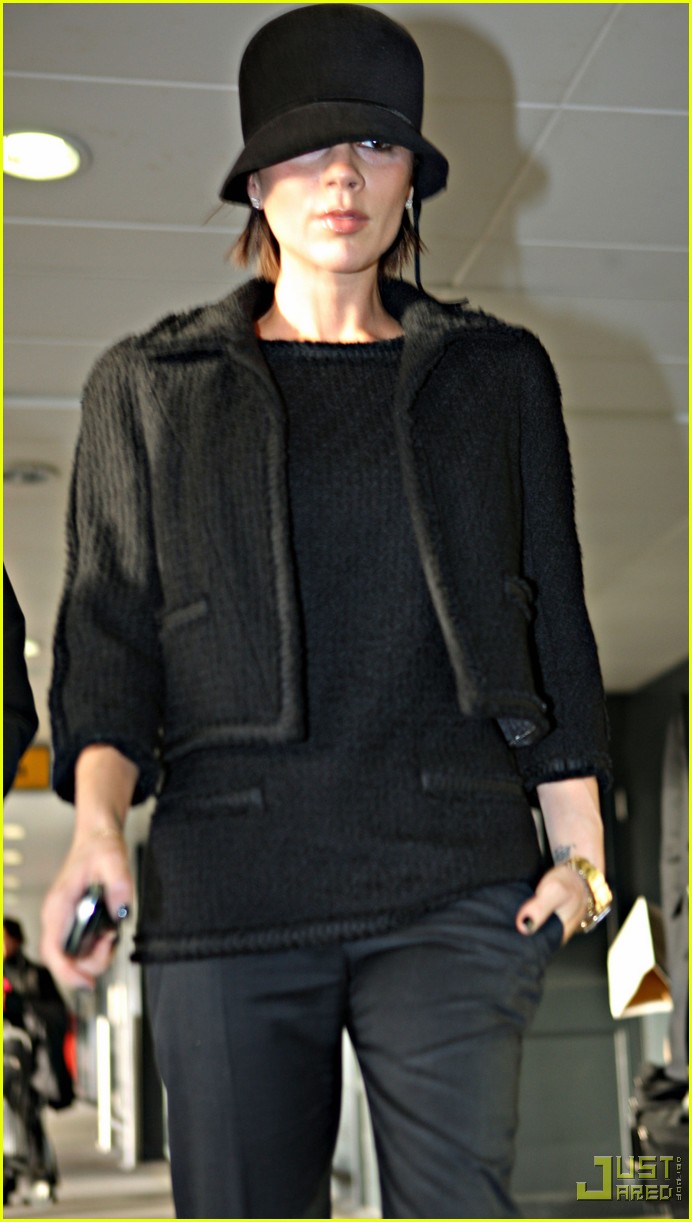 Victoria Beckham is a Louboutin Lady: Photo 2369561 | Victoria Beckham ...