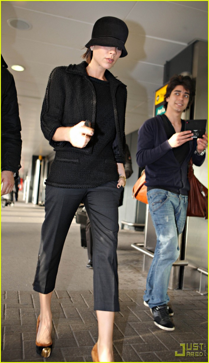 Victoria Beckham is a Louboutin Lady: Photo 2369651 | Victoria Beckham ...