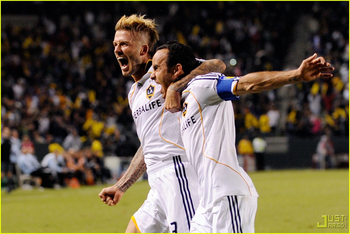 David Beckham & Cruz: Matching Mohawks!: Photo 2357311 | Cruz Beckham ...