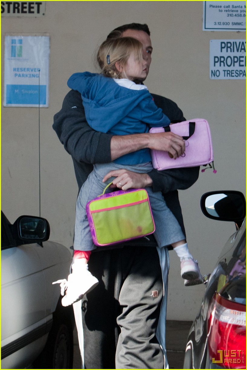 Ben Affleck Picks Violet Up From School - Literally!: Photo 2377892 ...