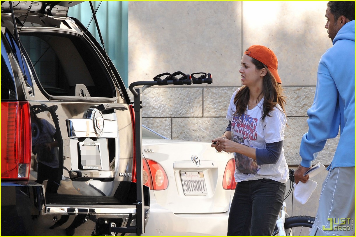 Eliza Dushku & Rick Fox: Bike Rack Ready : Photo 2361681 | Eliza Dushku ...