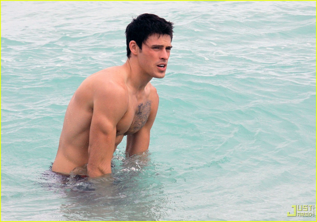 Adam Gregory Shows Off His Beach Body: Photo 2377461 | Adam Gregory ...