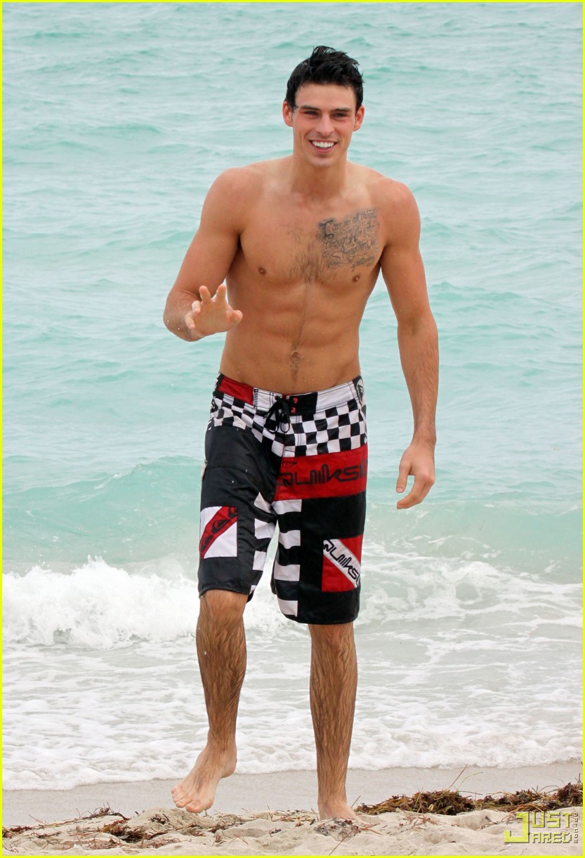 Adam Gregory Shows Off His Beach Body: Photo 2377491 | Adam Gregory ...