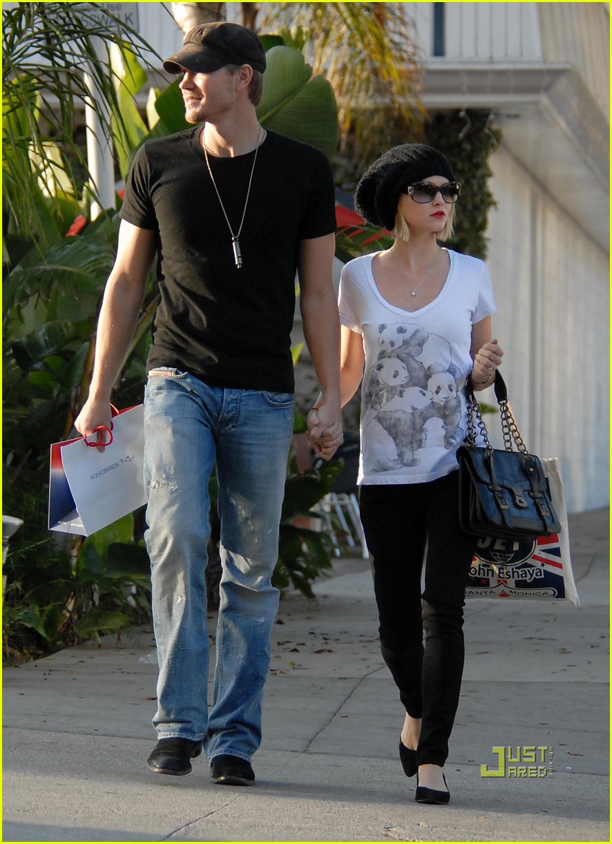 Chad Michael Murray & Kenzie Dalton: Santa Monica Sweethearts: Photo ...