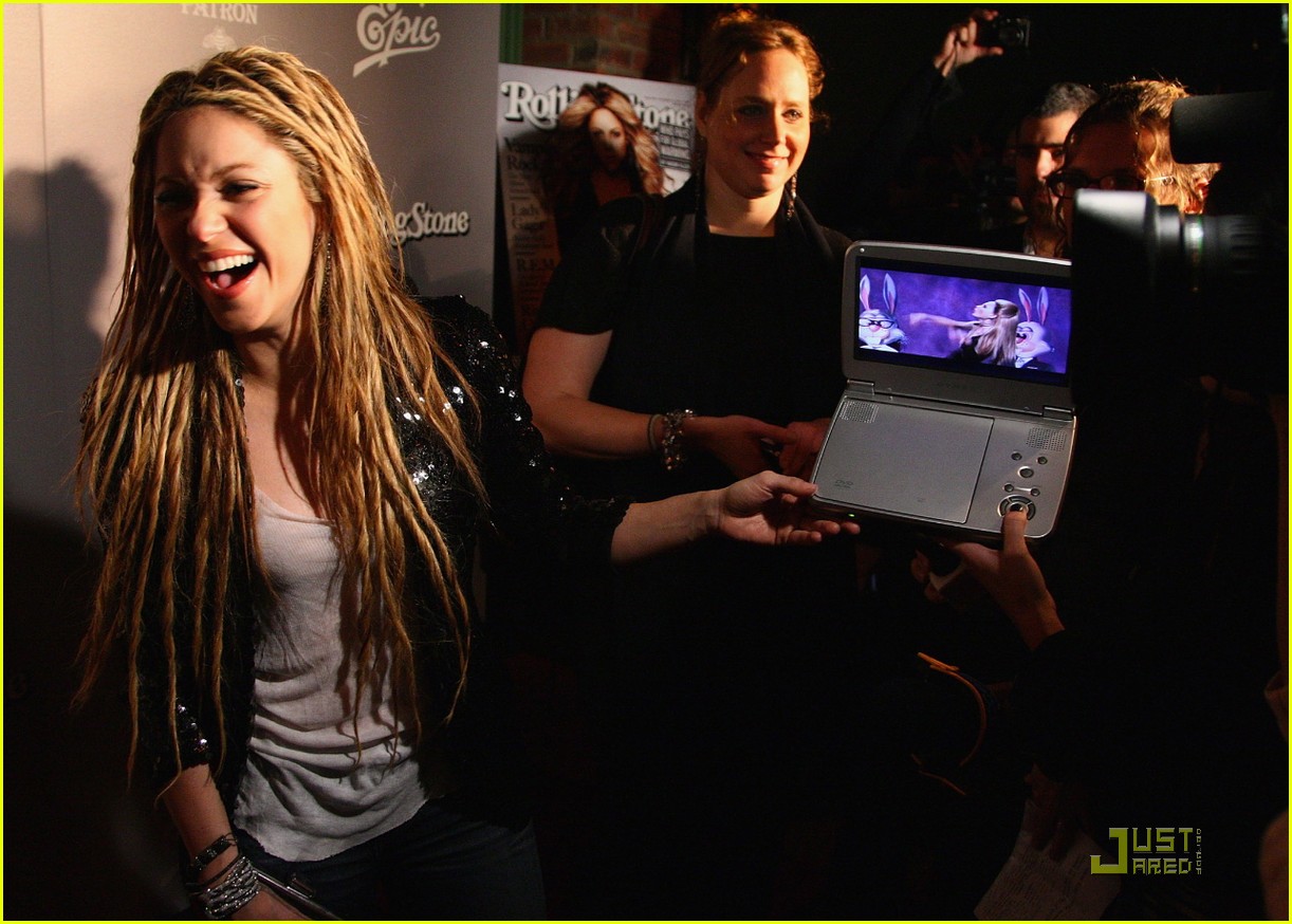 Shakira is Dreadlocks Dazzling: Photo 2348662 | Shakira Photos | Just ...